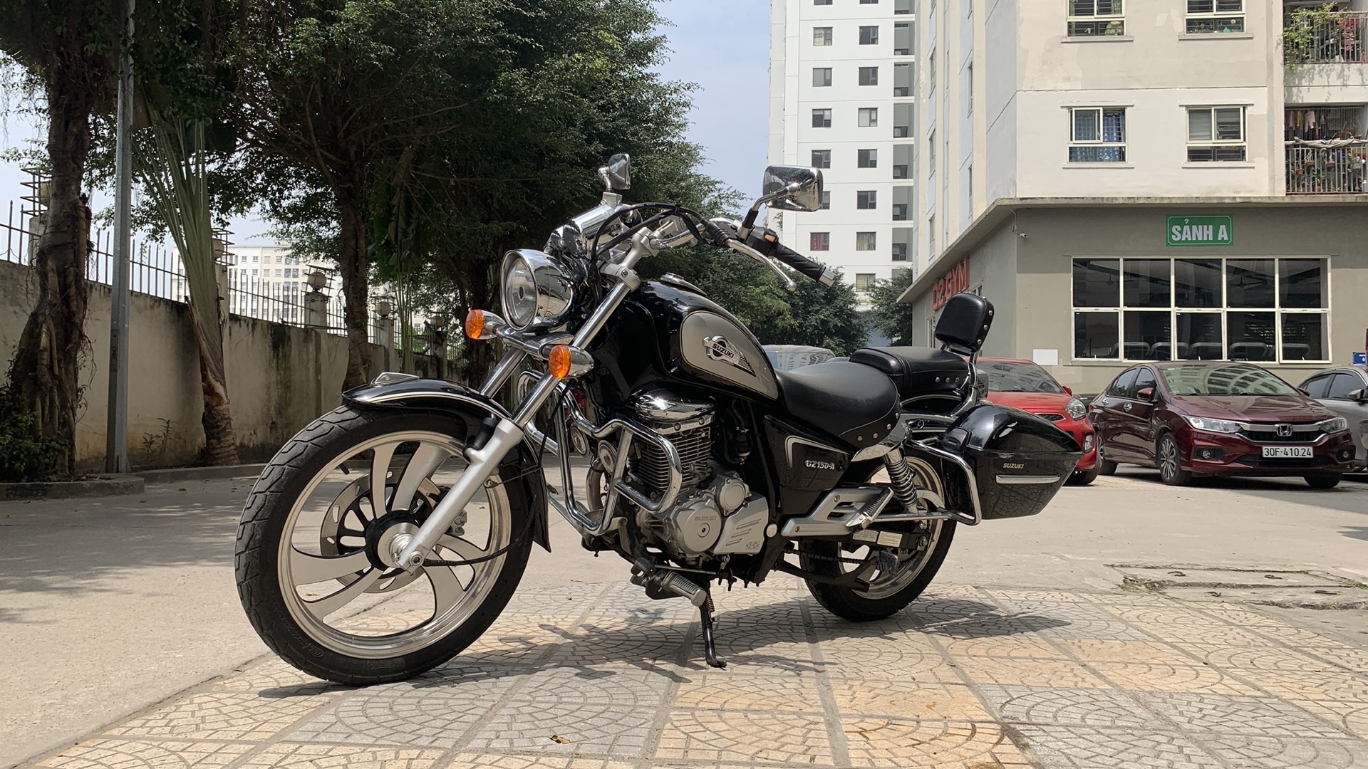 Review Suzuki GZ-150A chiếc cruiser để đi hàng ngày - Ngon Bổ Xẻ